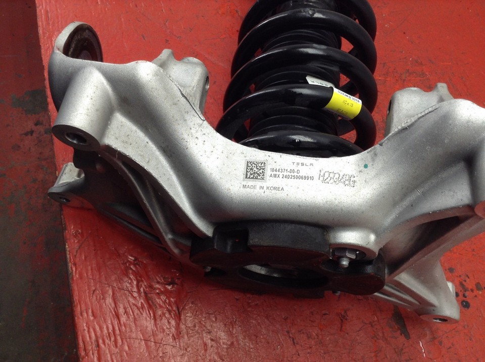 20-24 TESLA MODEL Y PERFORMANCE AWD FRONT LEFT DRIVER SHOCK STRUT ...