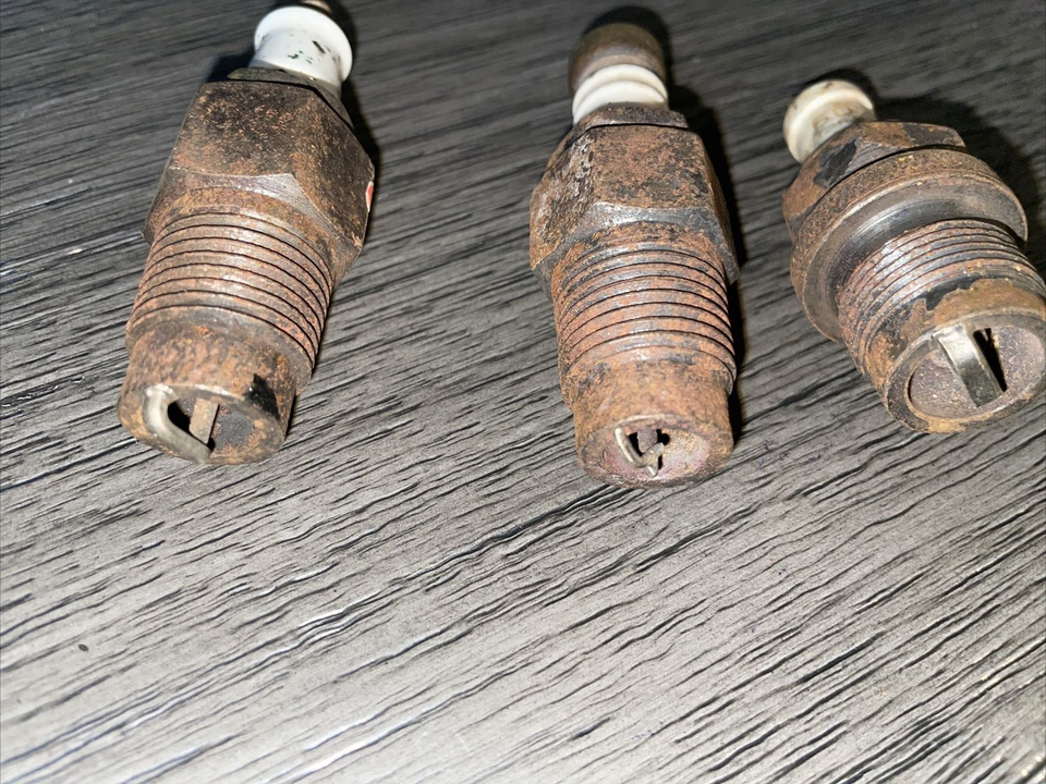 Lot of 3 Antique Vintage Spark plugs | eBay