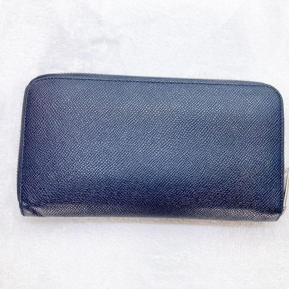 Givenchy Long Leather Wallet with Logo, Zipper, Used, Condition ...