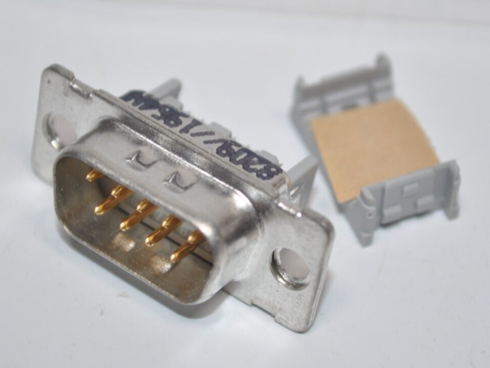 NEW Lot of 2 3M 8309-6000 Connectors D-Sub Standard Female 9 Position ...