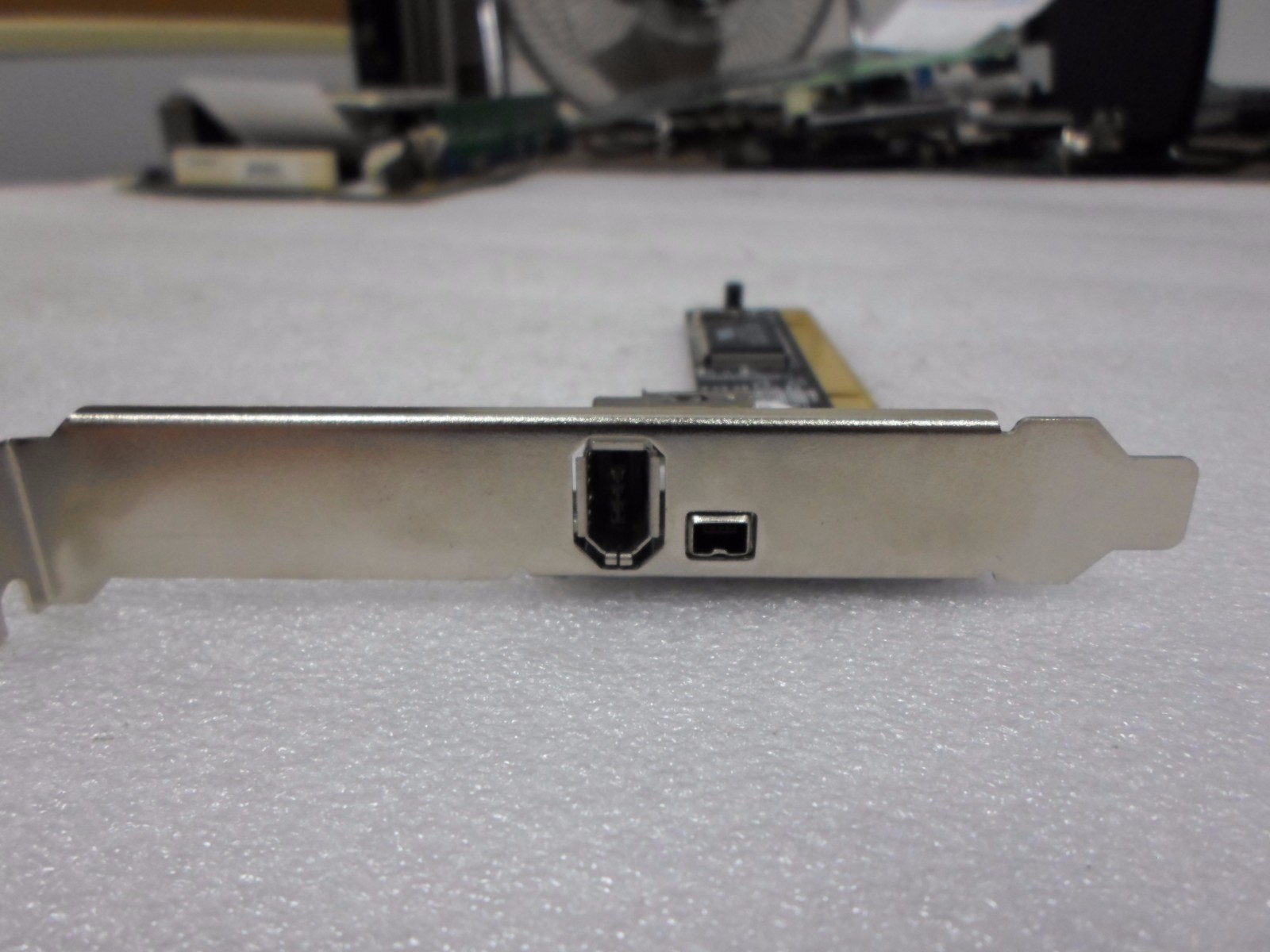 StarTech Pi26306-8x2c Via Vt6306 4-ports FireWire Ieee-1394 PCI Adapter ...