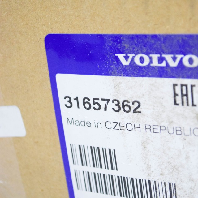 VOLVO XC60 MK2 LOW TEMPERATURE RADIATOR 31657362 ORIGINAL for sale ...