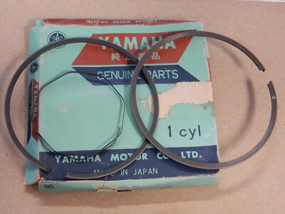 NOS Yamaha 3RD O/S 0.75mm Piston Ring Set 75-76 DT400 500-11610-30 | eBay