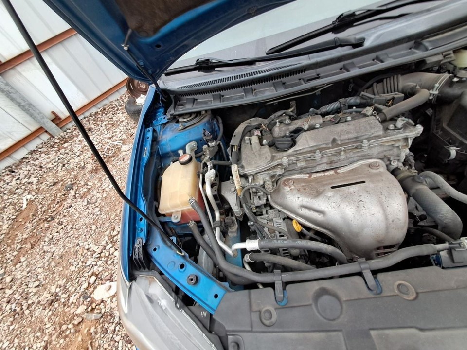 (LID ARMREST ONLY) Console Front Floor Cloth Armrest Fits 11-16 SCION ...