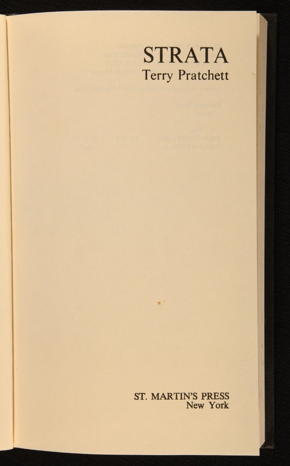 1981 Strata Terry Pratchett Sci-Fi Dust Wrapper First US Edition | eBay UK