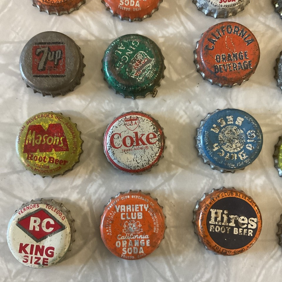 HUGE Lot Of 25 Vintage Soda Pop Bottle Cap Top Lid Caps Hires Coke 7up ...
