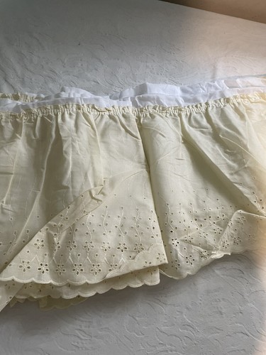 Cream Eyelet Floral Twin Bed Skirt Dust Ruffle Drop Scalloped Hem ...