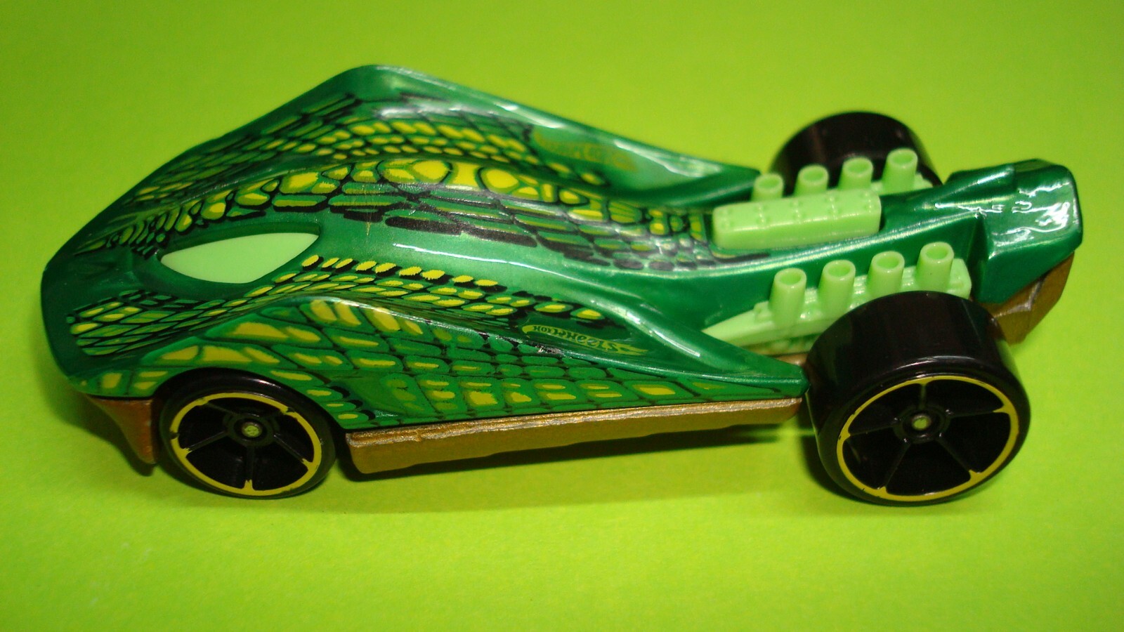 RARE 2009 Mattel Hot Wheels G34 1186 MJ,1, NL Green Super Stinger Car ...