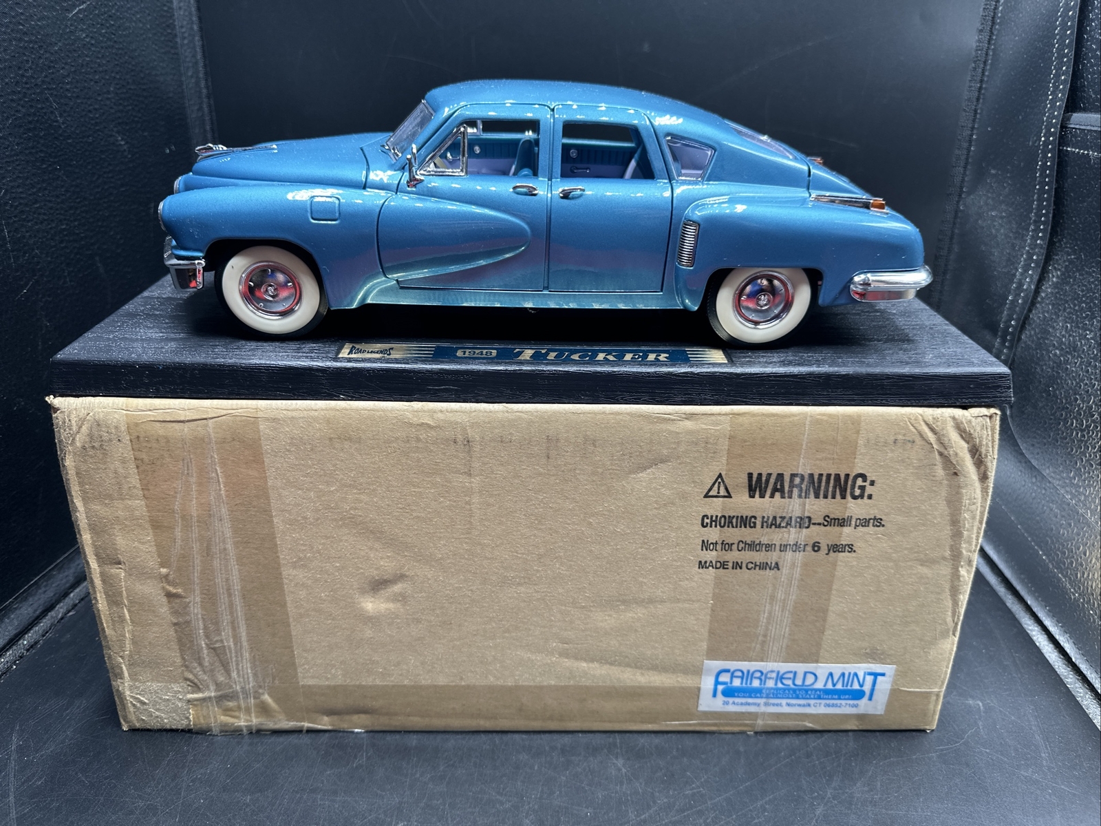 Tucker 1948 Road Signature Fairfield Mint Classic Collectible 1:18 ...