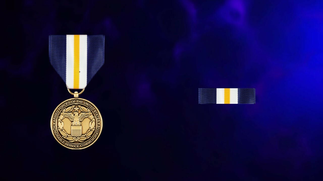 HONORABLE SERVICE COMMEMORATIVE MEDAL US MILITARY PIN UP RIBBON | eBay