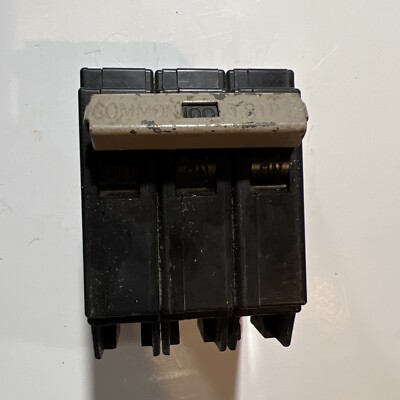 Circuit Breakers - Und Lab Inc