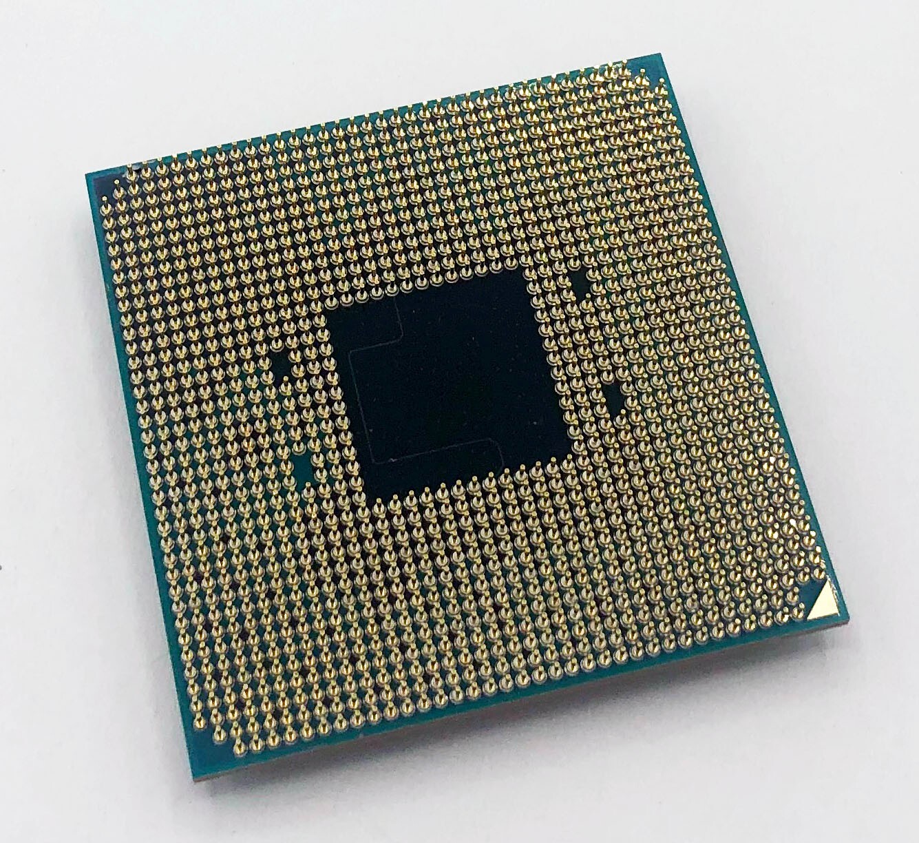 AMD Ryzen 7 PRO 2700 8 Core 3.2 GHz Socket AM4 65W Processor YD270BBBM88AF