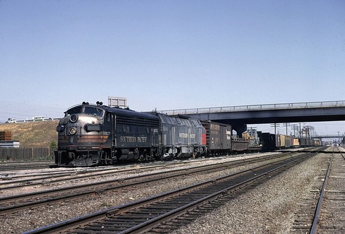 SP EMD F7 No 6255 w Krauss-Maffei ML 4000 No 9101 at Newhall CA 1966 5 ...
