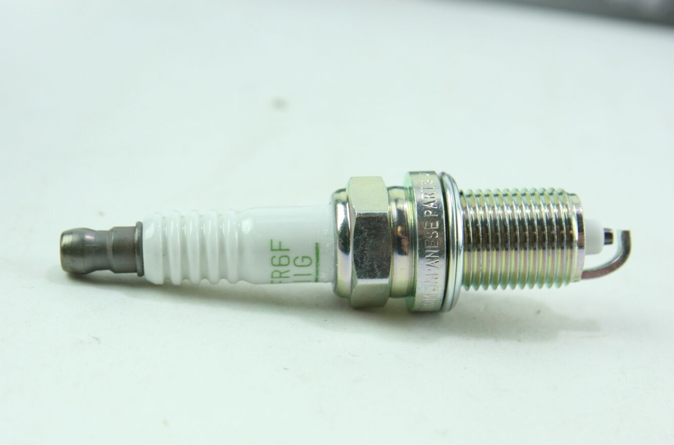 Set of 6 NGK 6987 Spark Plug - V-power ZFR6F-11G | eBay