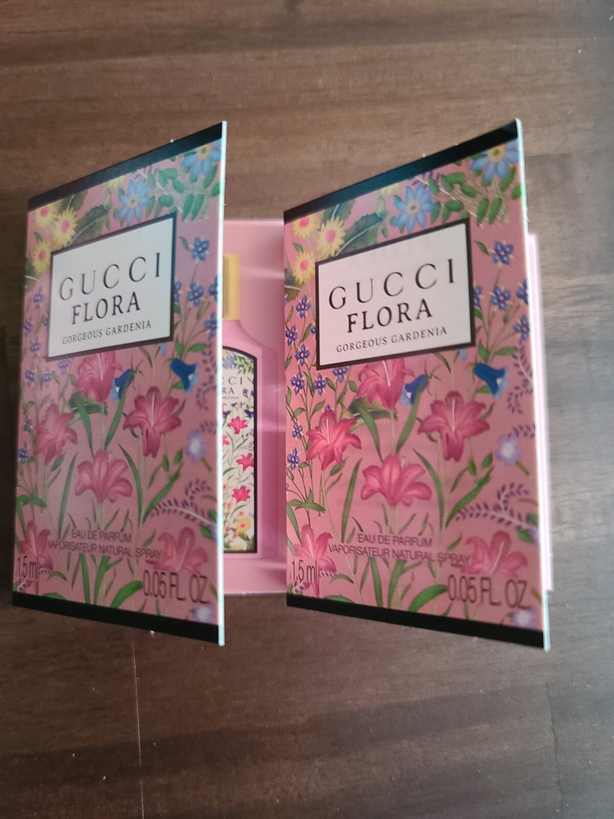 2x GUCCI Flora Gorgeous Gardenia Eau De Parfum EDP Sample Spray .05oz 1 ...