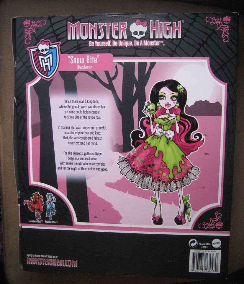 Monster High Doll "Scarily Ever After" Draculaura-Snow Bite-New-N.R.F.B ...