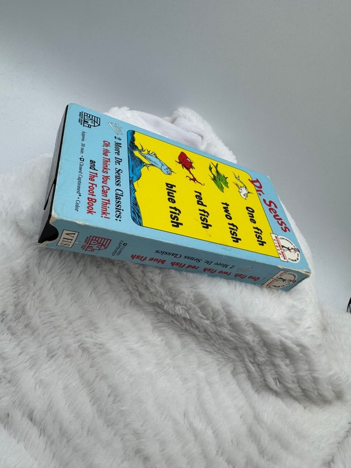 Dr. Seuss Beginner Book Video VHS Featuring One Fish Two Fish Red Fish ...