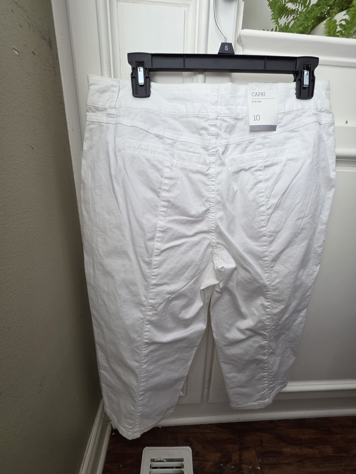 Women's NWT Style & Co Core Capris White Size 10 | eBay