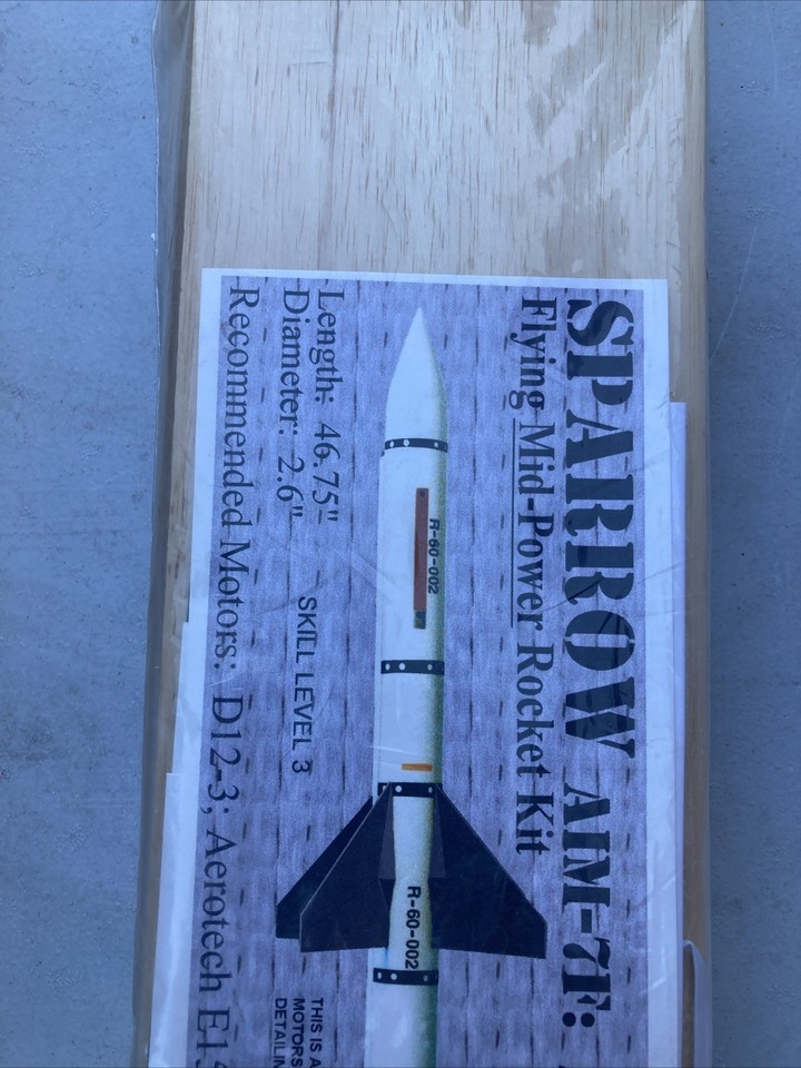 The Launch Pad Sparrow USA AIM-7F Air to Air Missle Model Rocket Kit ...