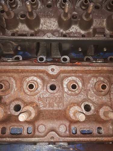 302 327 350 Double Hump Pair Cylinder Head Cast Iron Chevy 3917291 SBC ...