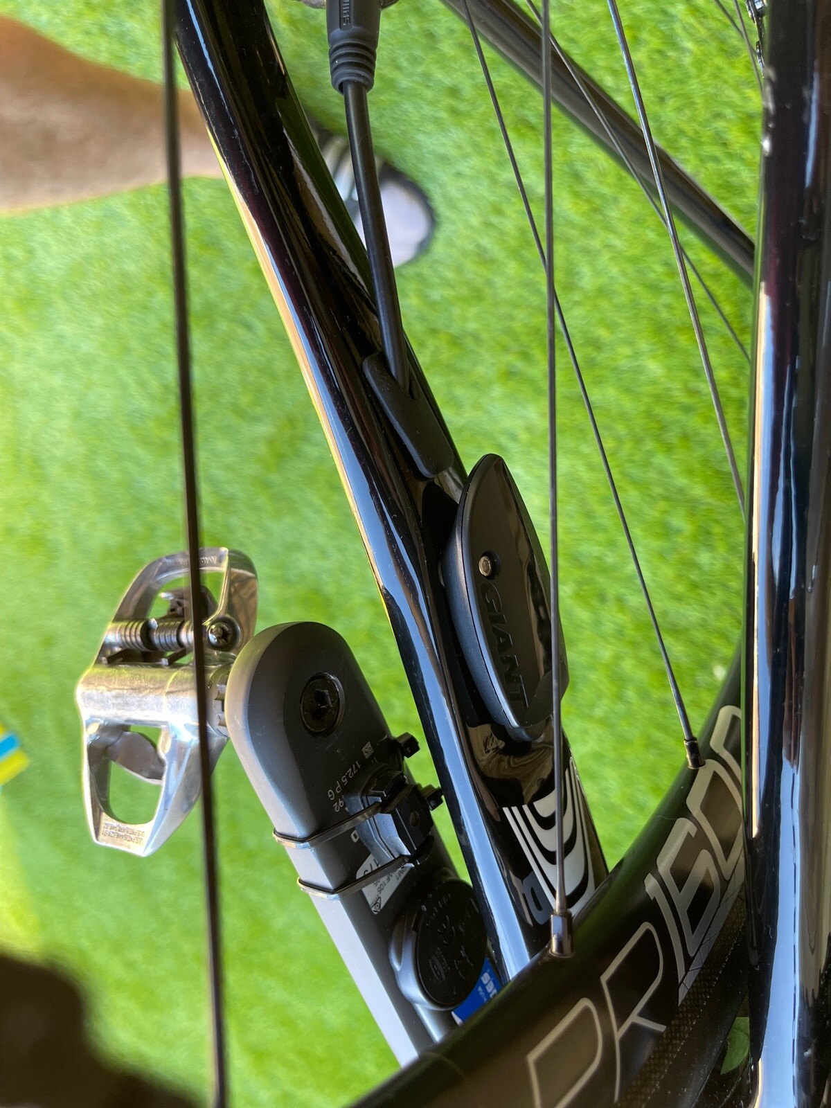 Giant Defy Advanced 2 Ultegra 6870 Di2 Disc M/L + Extras | eBay UK