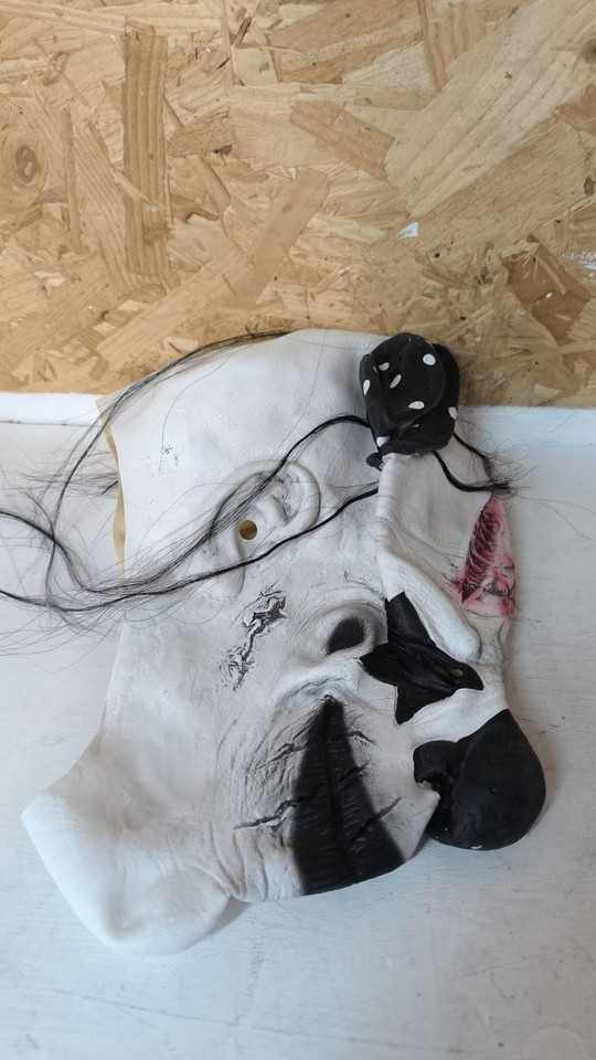 Horror ghost rotten clown Christmas bar dance props strange latex scary ...