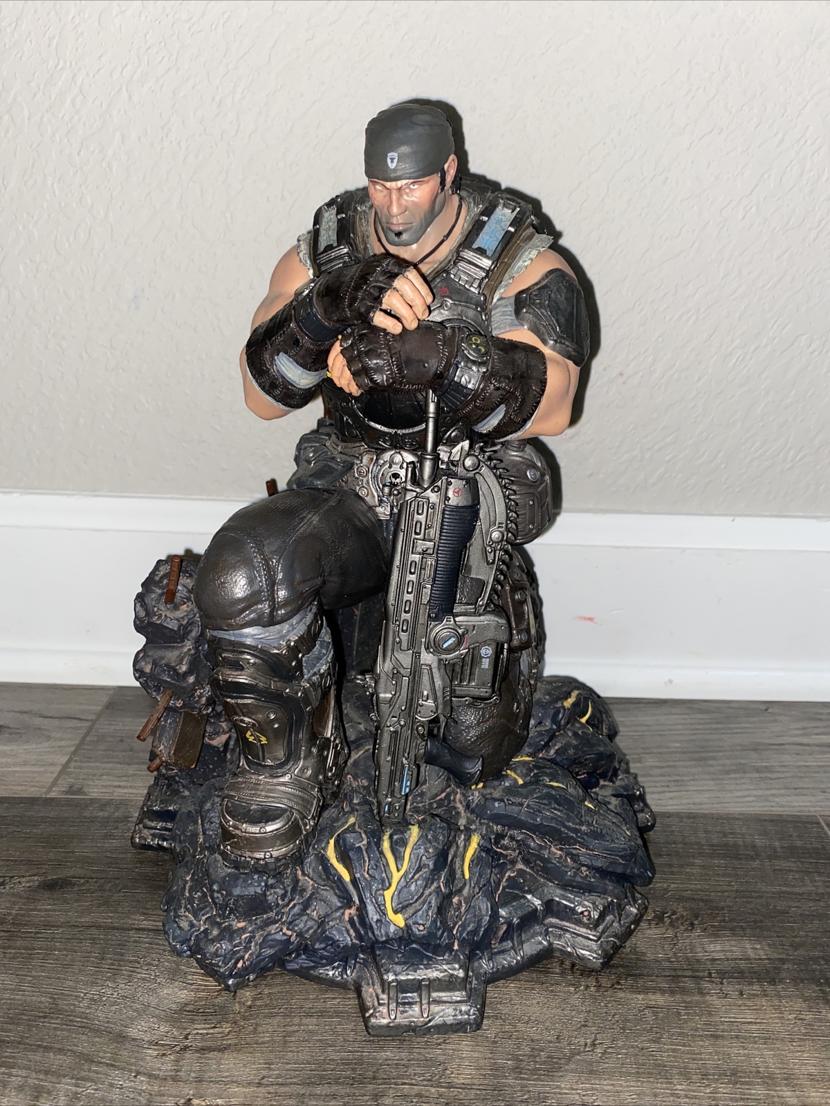 Gears of War 3 Limited Edition Marcus Fenix Collectors Figure Statue ...