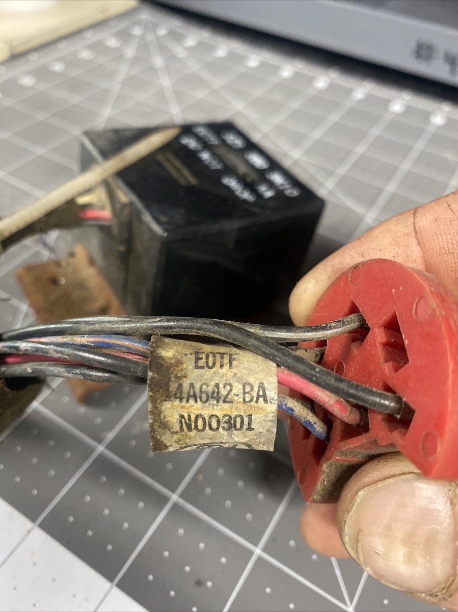 1986 Ford Bronco Wiper Relay OEM Ford Relay For Ford F 150, Blade