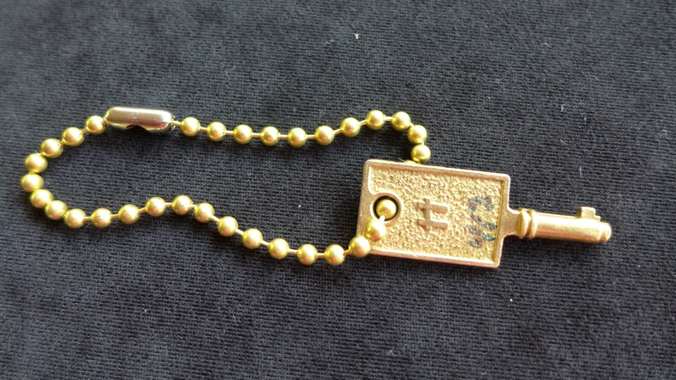 Vintage Gold/Brass Hartmann Key, Luggage Steamer Trunk Suitcase ...