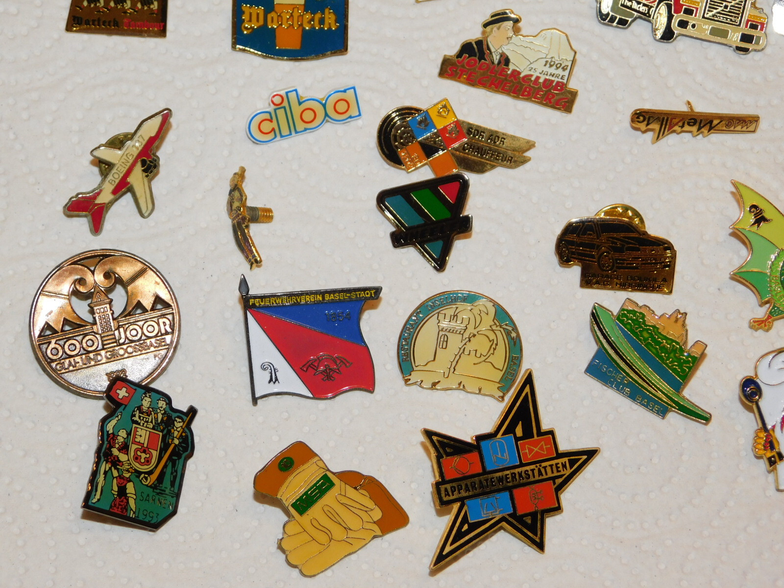 LOT de PINS pin's SUISSE biere WARTECK ciba BASEL swiss logo insigne ...