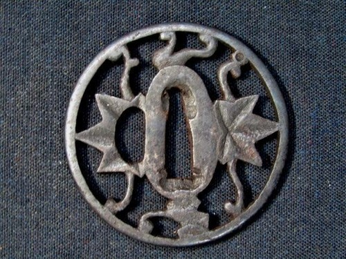 Japanese Iron Sukashi Tsuba Maple Leaf Motif Round Katana Guard Samurai ...