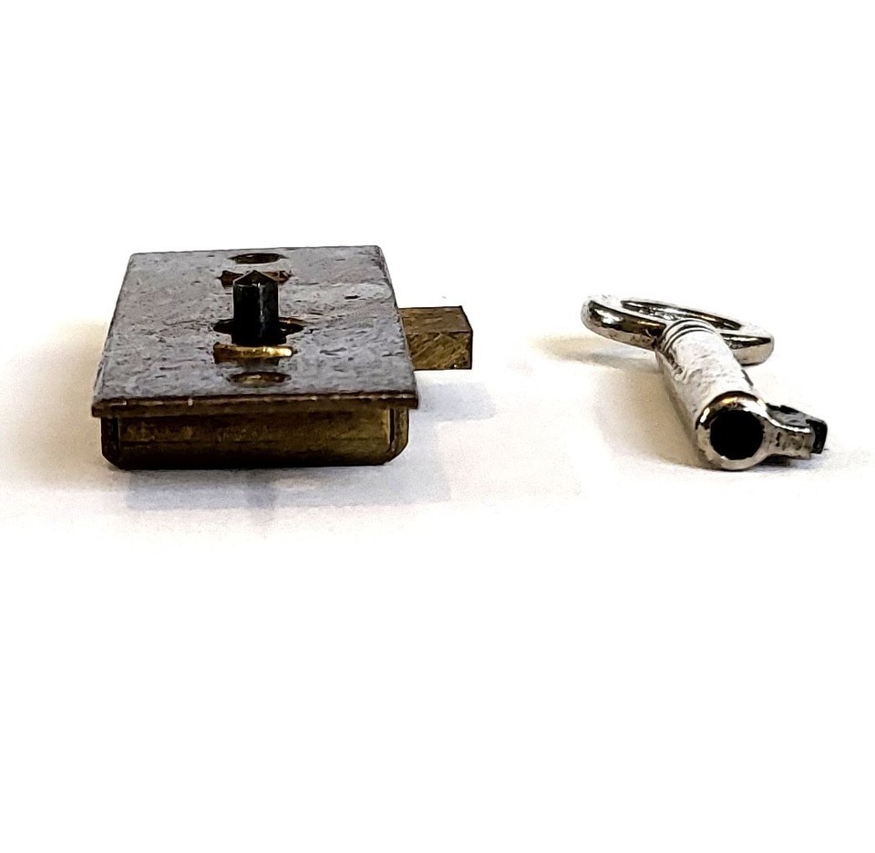 Small brass universal lock left/right straight cupboard key latch ...