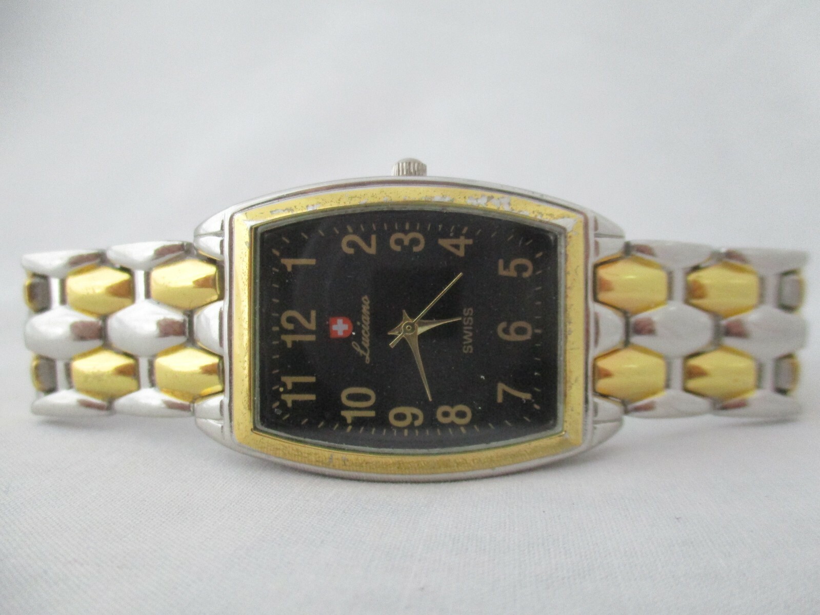 Swiss Luciano Analog Wristwatch with Quartz Movement and Water ...