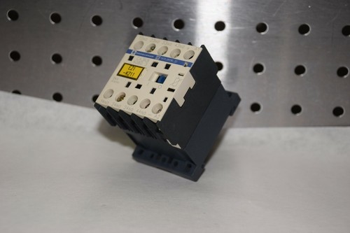 SQUARE D / TELEMECANIQUE CA3KN40BD3 10A 690V 8kV CONTACTOR | eBay