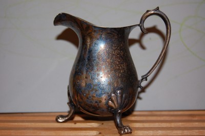 Creamers & Sugar Bowls - Knickerbocker Silver