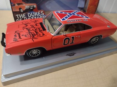 SIGNED 1/18 Dukes of Hazzard General Lee Catherine Bach Daisy Duke ...