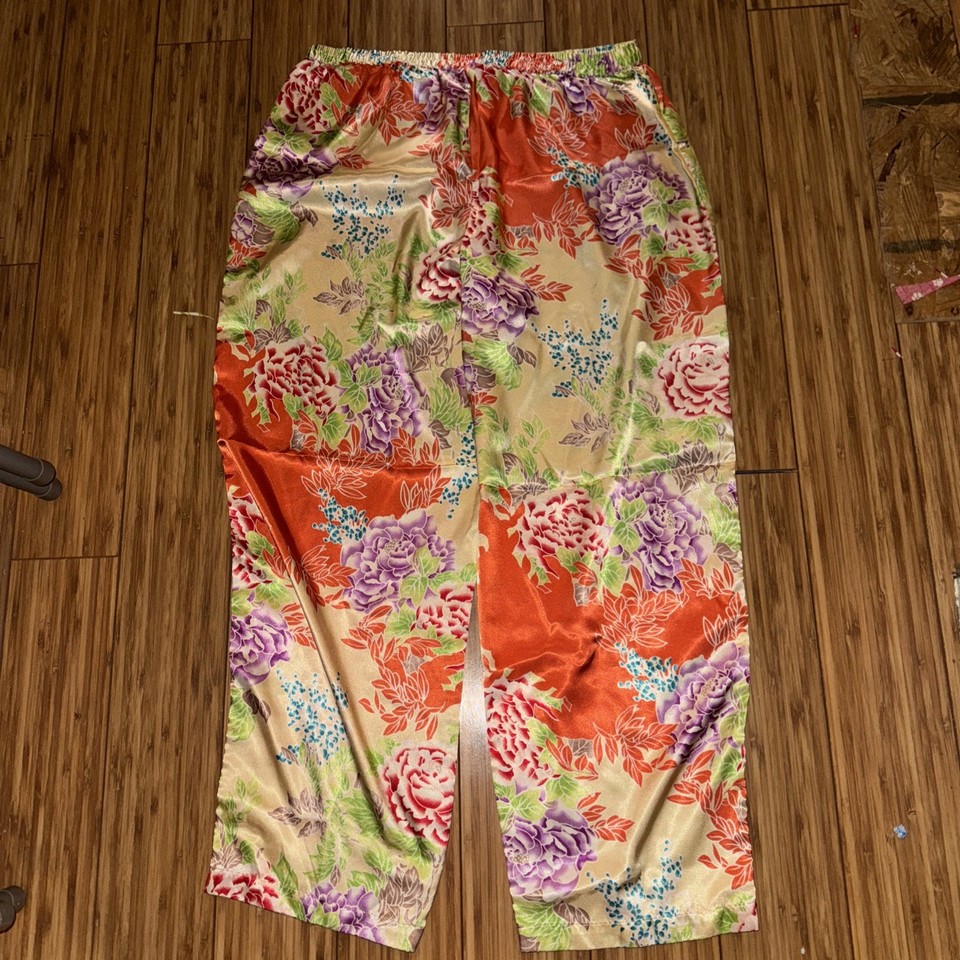 Women's Wholesale Lot of 25 Sleep Pajama Tops, Pj's, Bras Auden ...