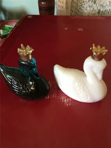 Set of 2 Vintage AVON Queen Swan Perfume Bottles . More Listed | eBay ...