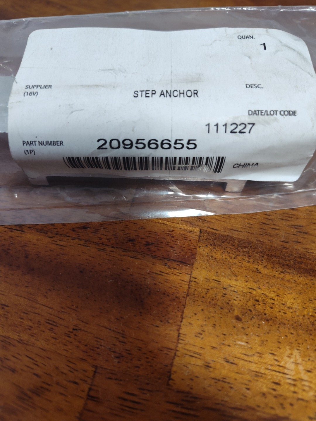 GENUINE OEM MACK 20956655 STEP MOUNTING BRACKET FREE SHIPPING!!!!! | eBay