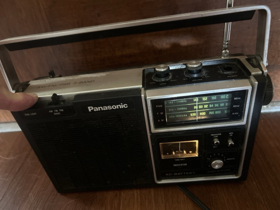 vintage Panasonic RF-1060 AM/FM Portable Radio 3 Bands Squelch W Power ...