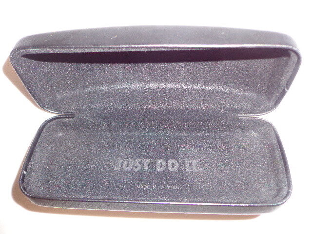 Brand New NIKE Black Hard Clamshell Eyeglass/Sunglass Case | eBay