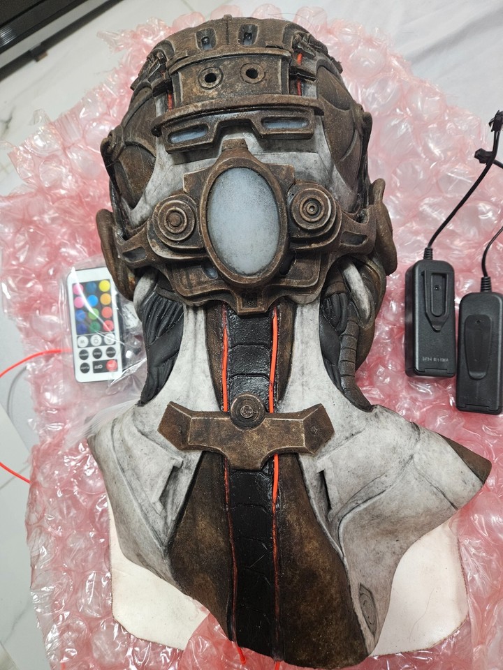 Droid Silicone Full Mask - Immortal Masks Shattered CFX SPFX Halloween ...