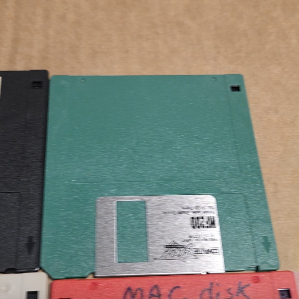 Vintage 3.5” Floppy Disk Lot w/ Handwritten Labels DOS Mac PC Software ...