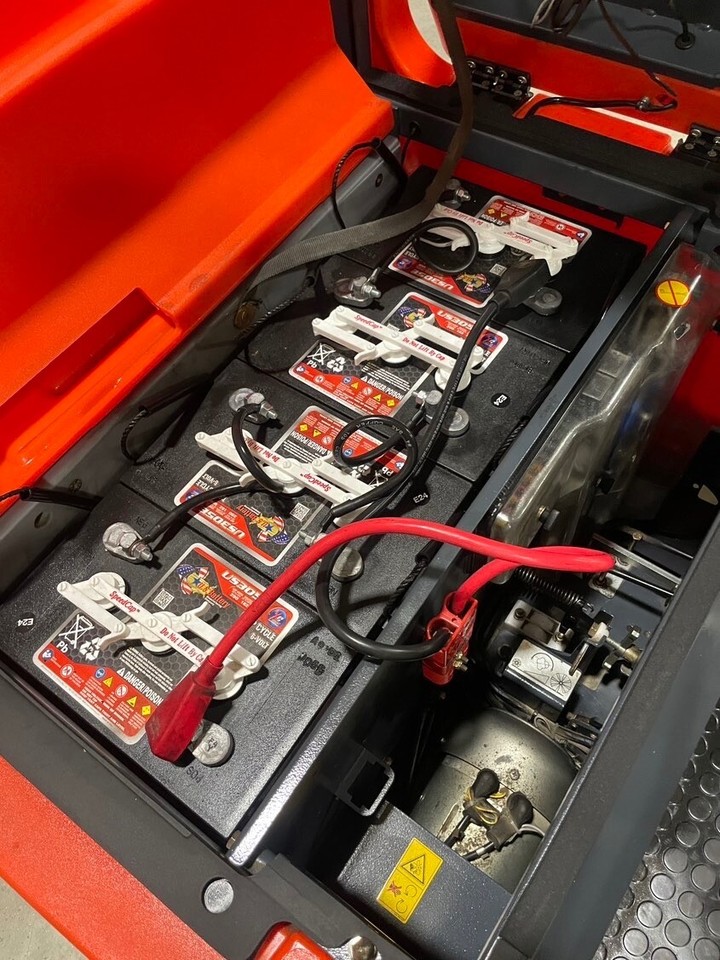 PowerBoss Apex 47 Ride On Sweeper 10574000 | eBay