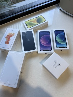 Empty iPhone & 1 iPod Bundle Boxes | eBay Australia