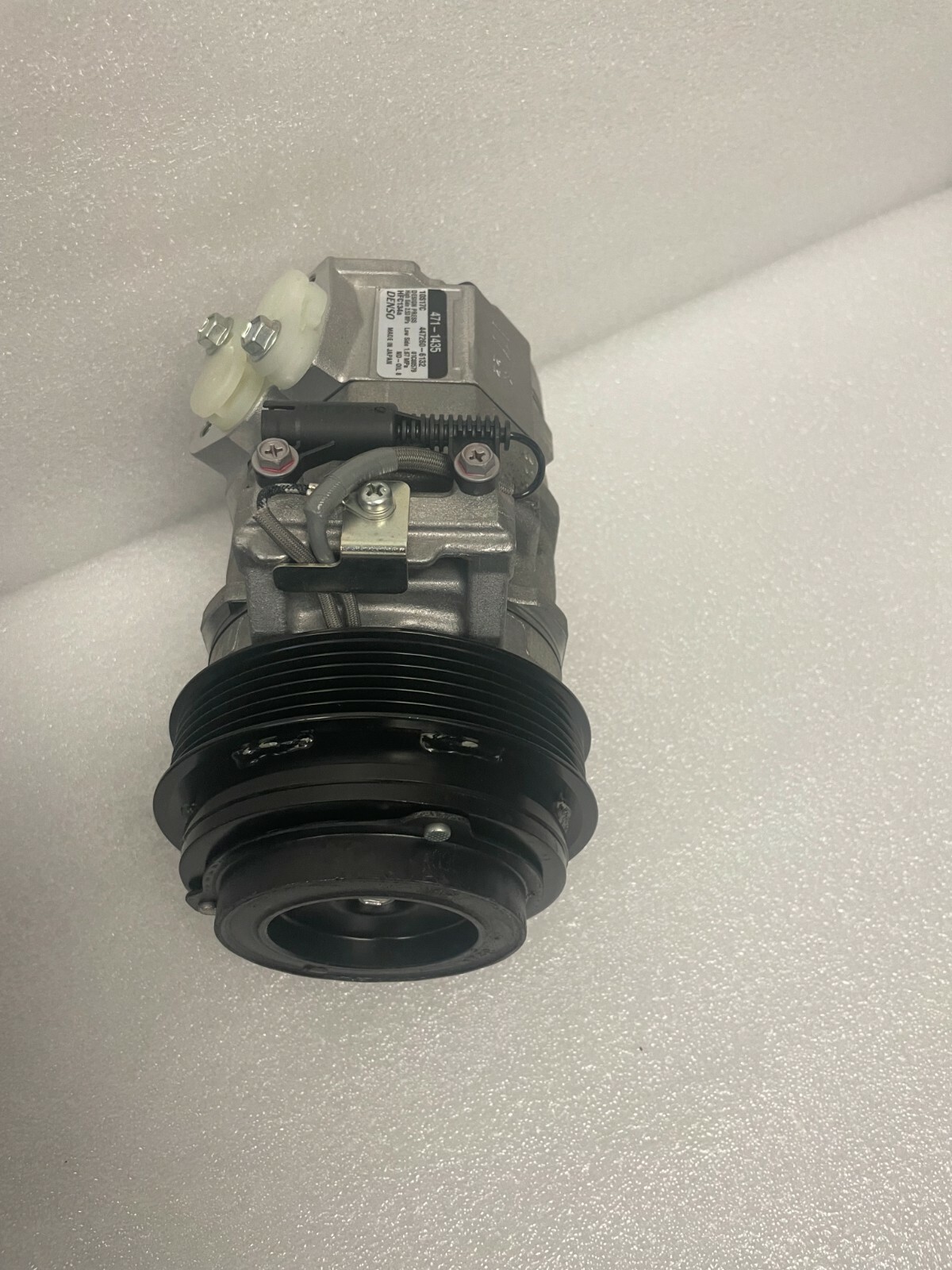 Mercedes Sprinter 2500 DENSO A/C Compressor and Clutch 471-1435 ...