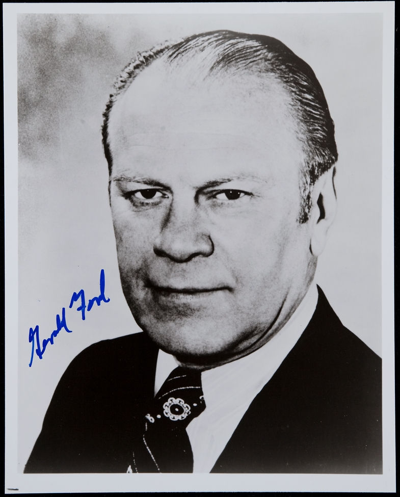 PRESIDENT GERALD FORD AUTOGRAPHED 8x10 PHOTO SIGNED WITH BLUE SHARPIE ...