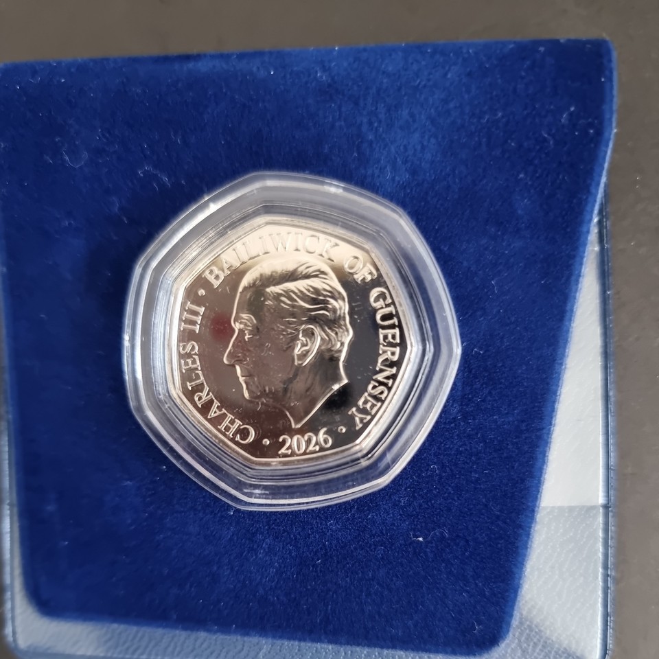 2026 Guernsey Dual-Plated Queen Elizabeth II Birth Centenary BU 50p ...