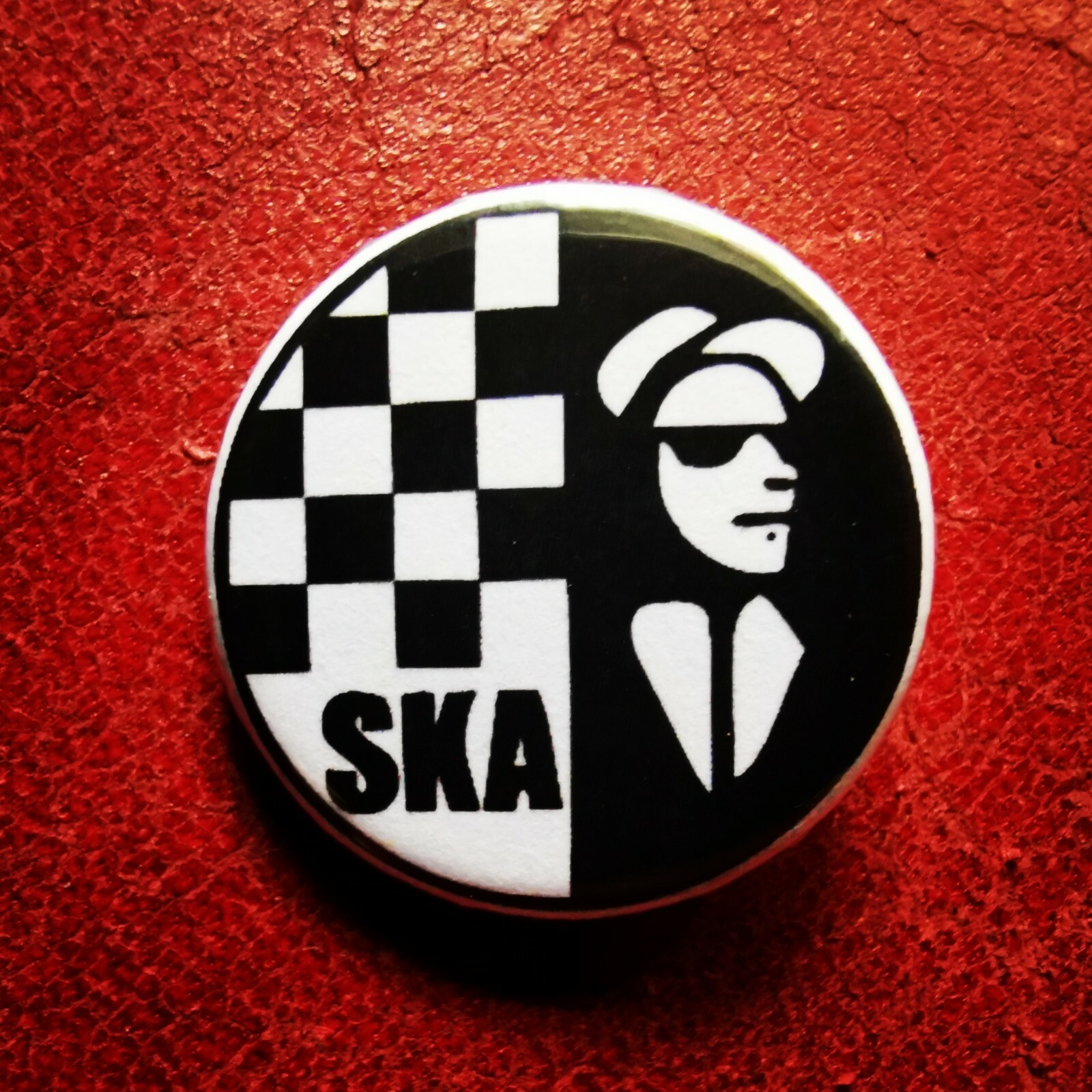 SKA SKINHEAD TWO TONE SHARP 25MM BADGE BUTTON PIN OI SKA MOD | eBay