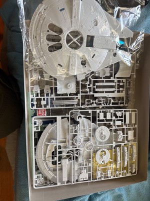 New Sealed Bandai 1/144 Star Wars Millennium Falcon Lando Calrissian ...